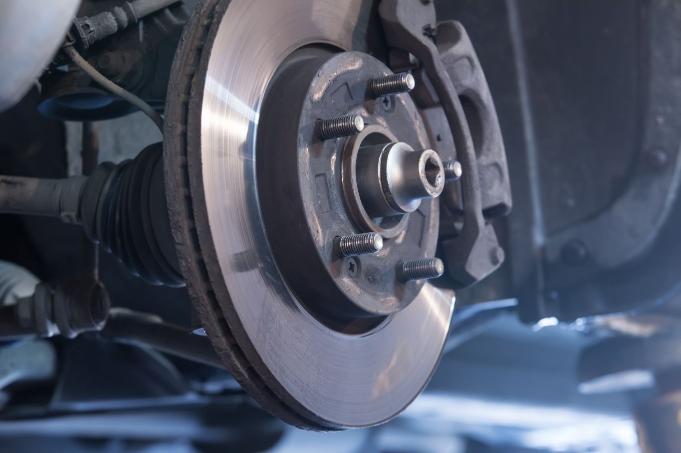 Disc Brakes - What are they, how are they different to a drum brake and ...